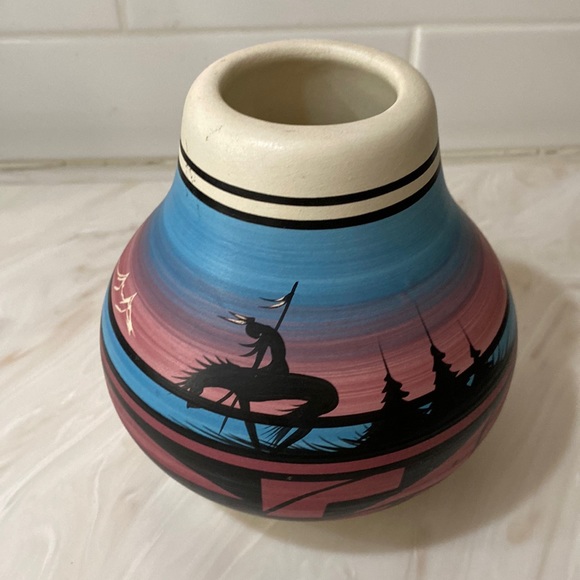 Accents | Southwest Style Pot Vase Navajo Native American Pottery ...